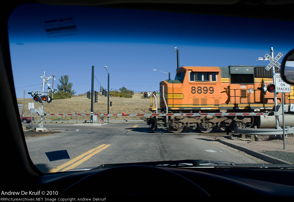 BNSF 8899